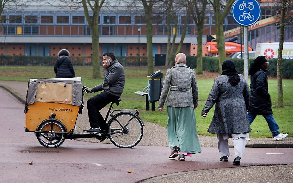 Negen feiten over vijftigjarige Bijlmer