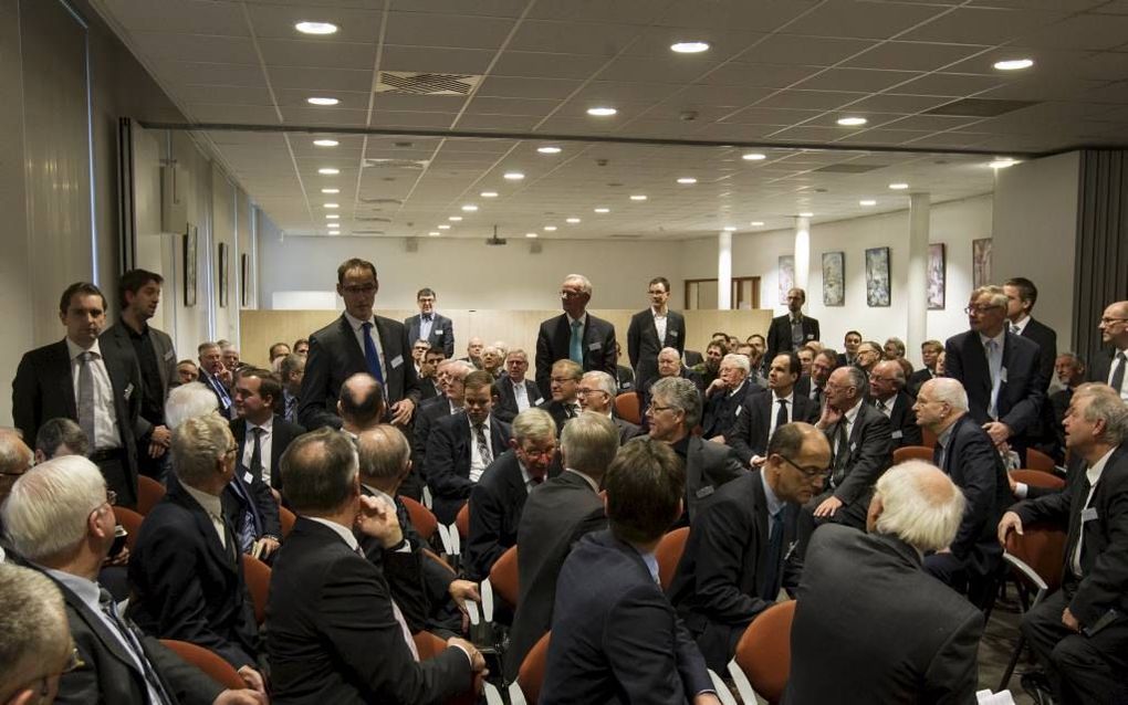 Dr. J. Hoek op contio GB: Het hoogste Zijn is niet een blok graniet