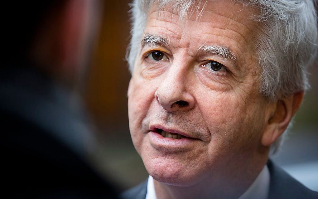 Minister Plasterk wil Zondagswet definitief intrekken
