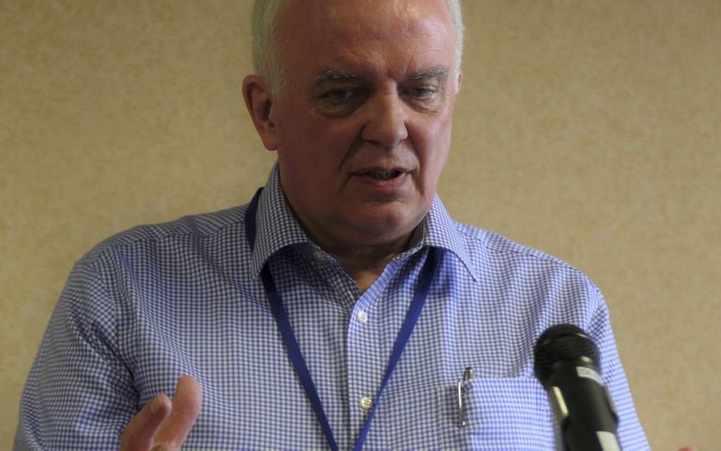 Dr. Ian Hamilton: Calvinist in Cambridge