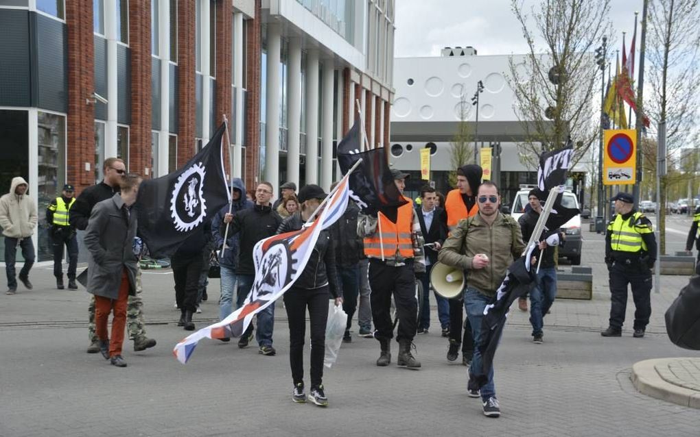 Nauwelijks 50 man bij demonstratie tegen azc in Gouda