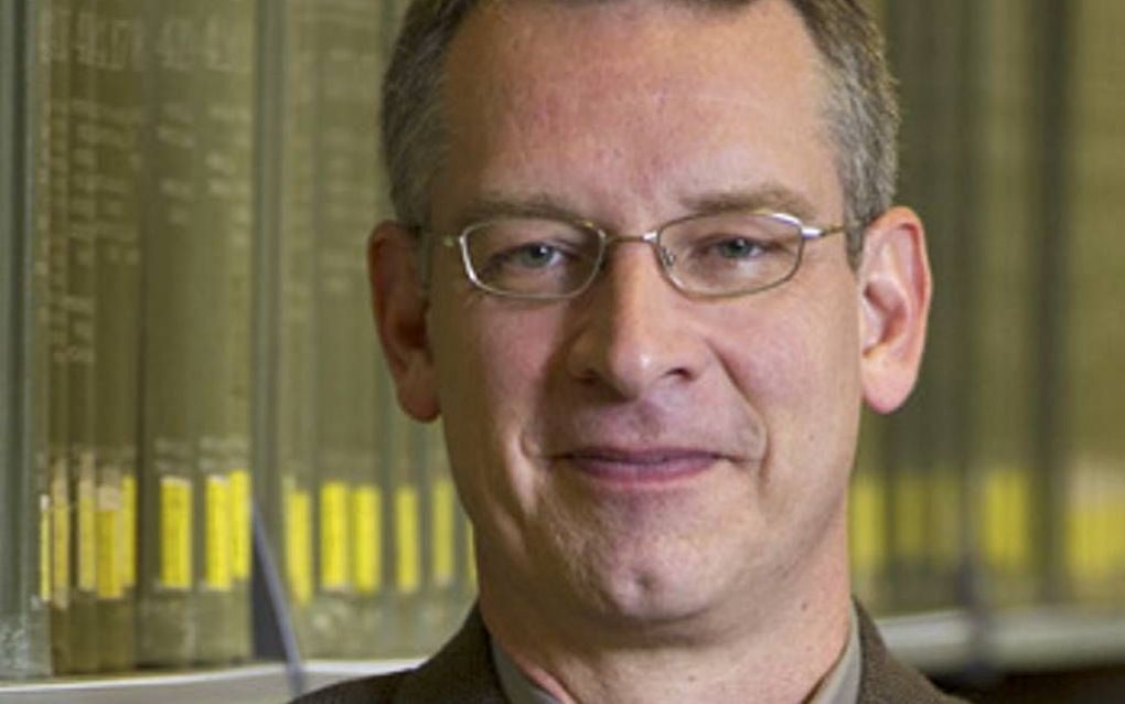 Prof. Gregory: Geen 50 paar schoenen nodig