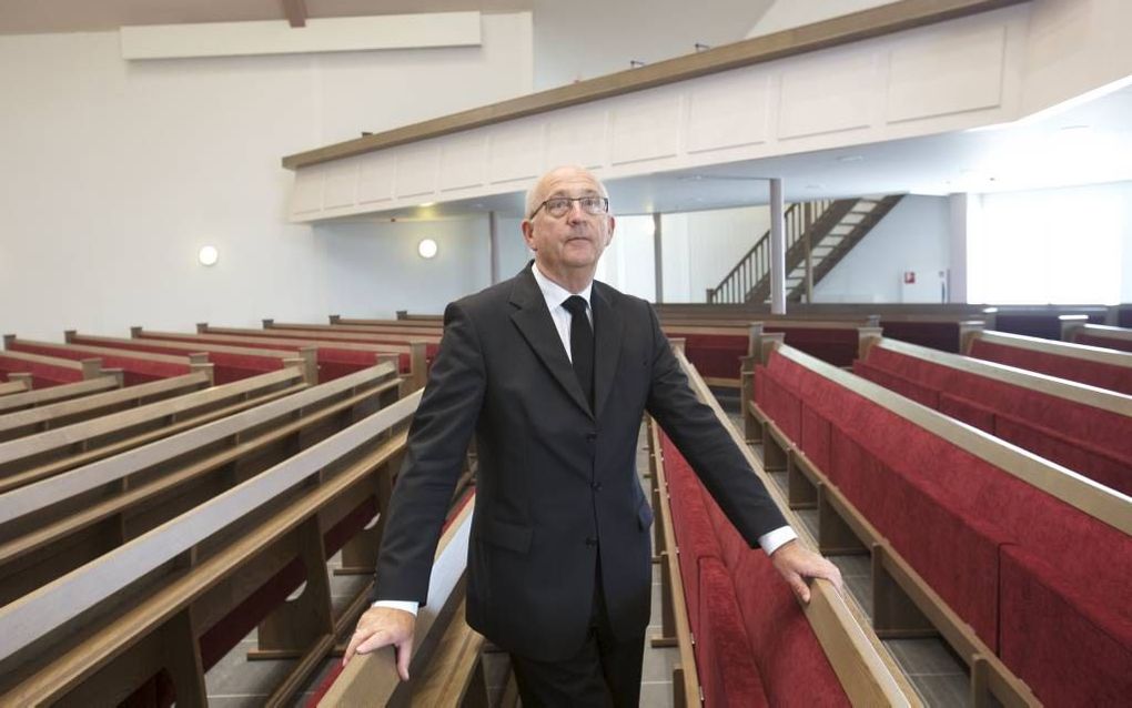 Hersteld hervormde kerk Ouddorp krijgt lampen van de Veluwe