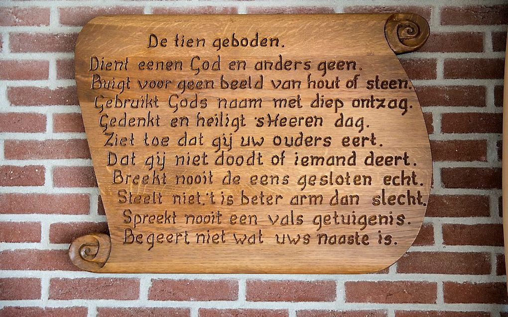 Tien Geboden voor meeste Britten nog slechts deels actueel