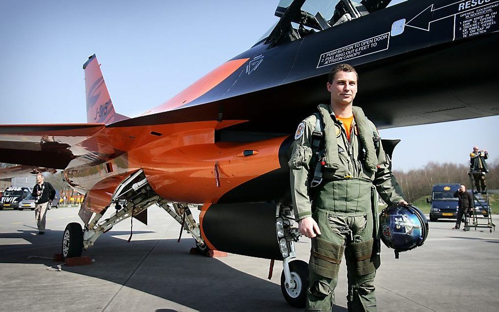 Luchtmacht heeft moeite met vinden piloten