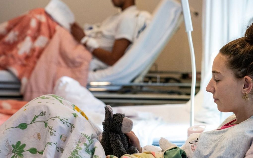 Betaald op bed liggen voor een hoger doel