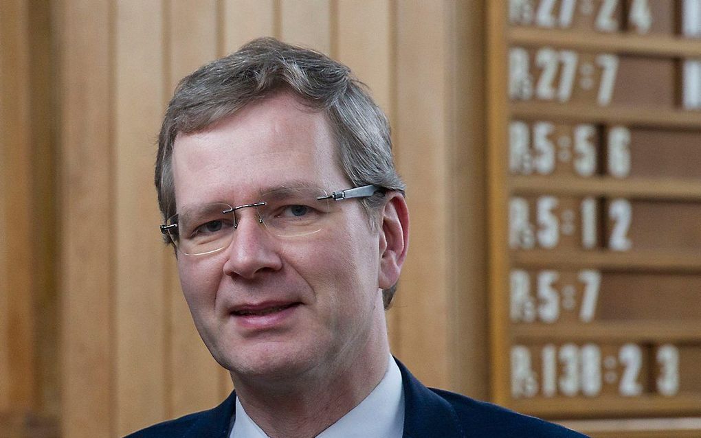 Ds. F. J. M. van Veldhuizen neemt afscheid van hervormd Sluipwijk