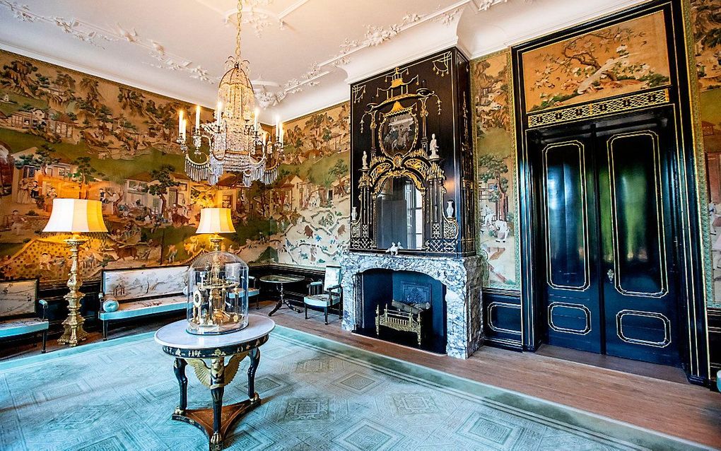 Nieuwe gordijnen voor paleis Huis ten Bosch