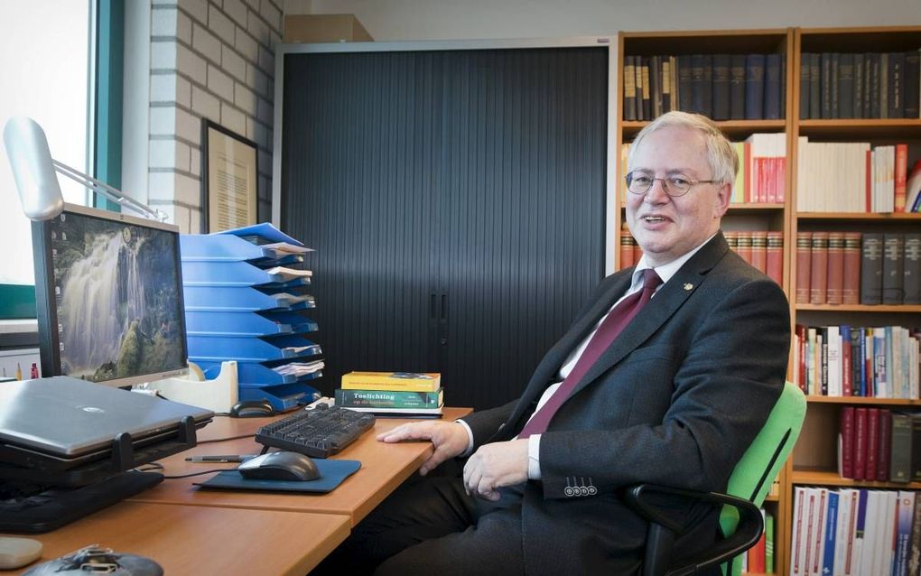 Dr. J. van Beelen wil graag het verhaal achter de kerkorde vertellen