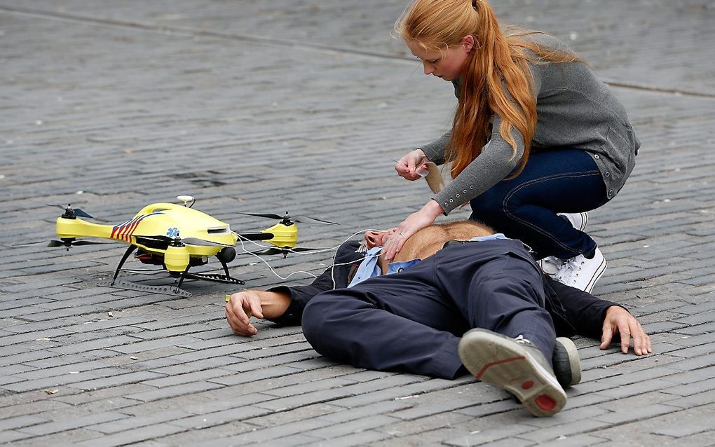 Drone met defibrillator verslaat ambulance