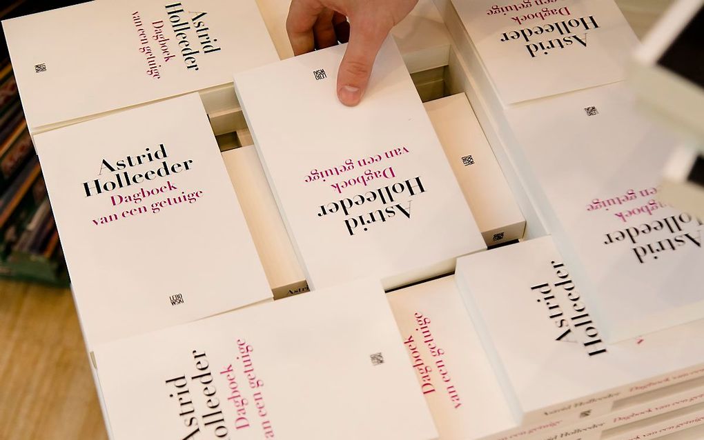 Boek Astrid Holleeder binnen op eerste plaats