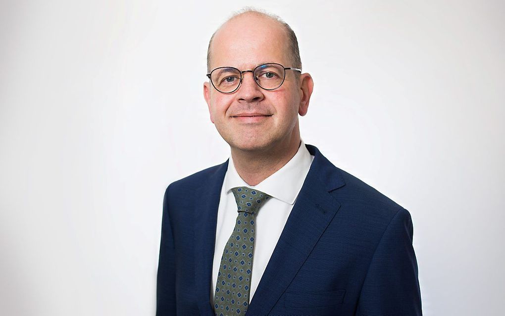 Ds. M. C. Batenburg verkozen tot preses van de generale synode