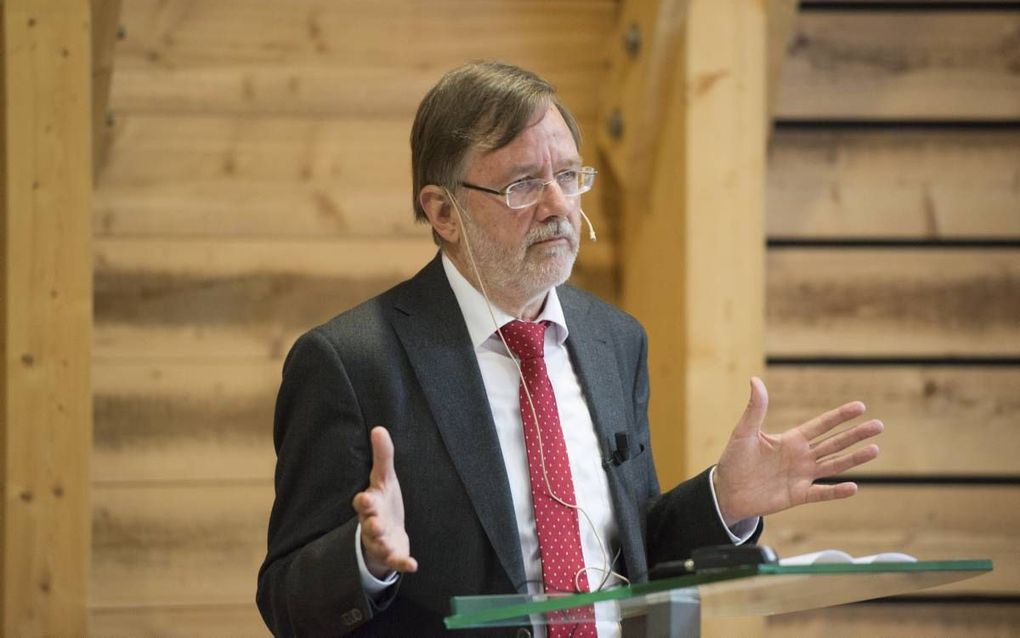 Dr. Plaisier op predikantenconferentie Gereformeerde Bond: Hoog tijd ...