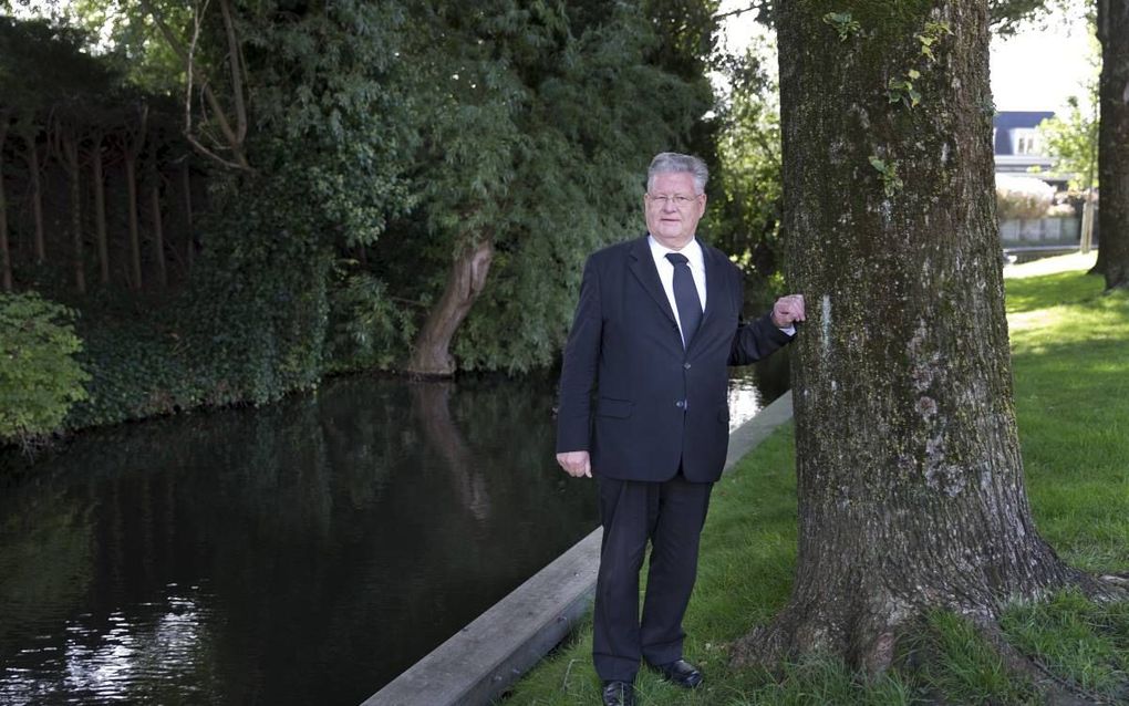 Eerwaarde heer J. de Boer bijna elke zondag op de kansel