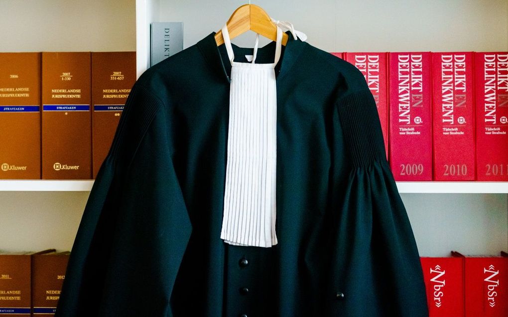 Rechters en officieren van justitie stellen minister ultimatum