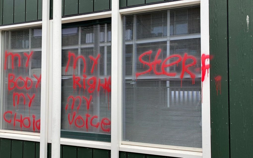 Pand Schreeuw om Leven beklad: „Best wel bedreigend”