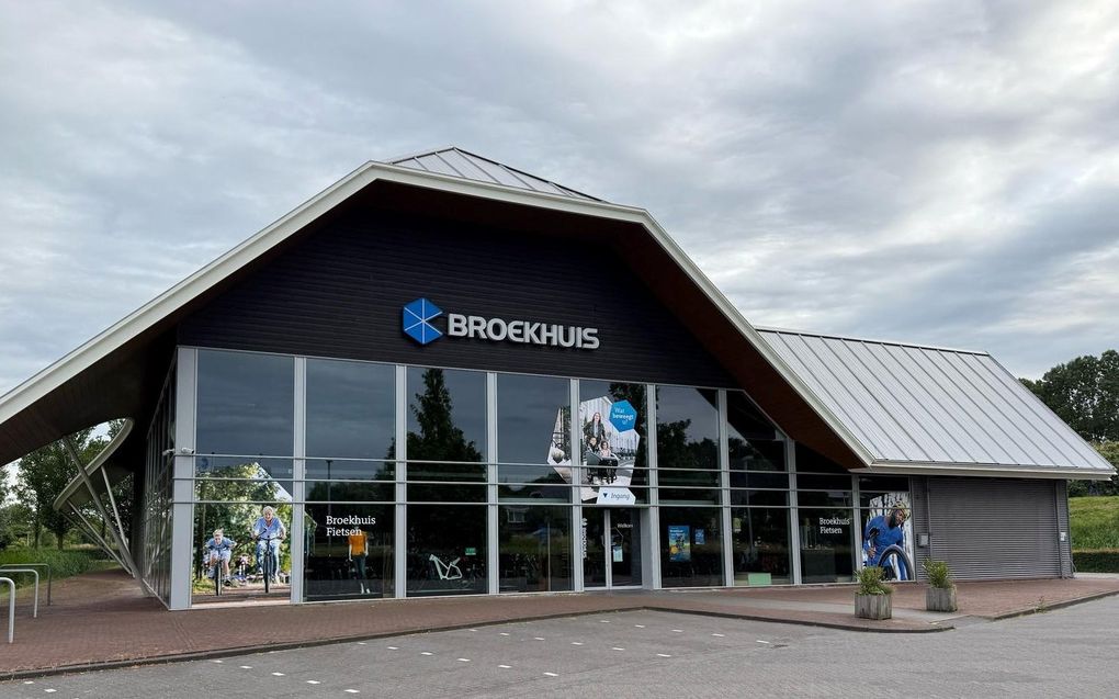 Waarom autospecialist Broekhuis fietsenwinkels overneemt