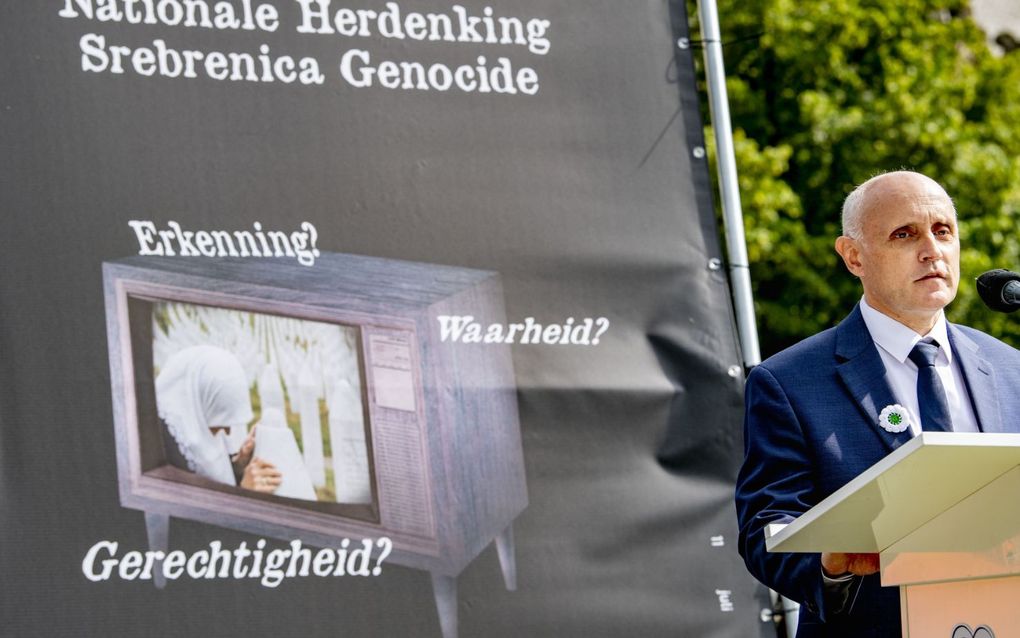 Veteranen Srebrenica krijgen zaterdag eerherstel van kabinet Veteranen Srebrenica krijgen zaterdag eerherstel van kabinet