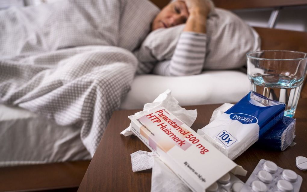 Griepvirus grijpt om zich heen, corona blijft op afstand