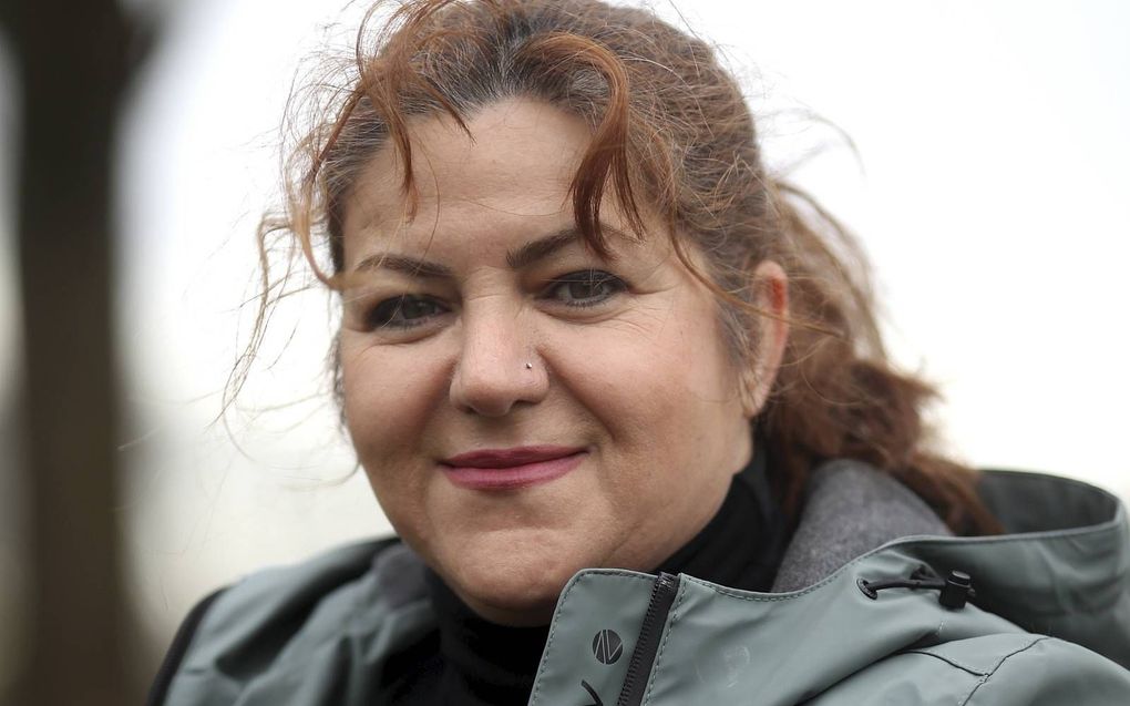 Iraanse asielzoeker uit azc Assen illustreert kalender