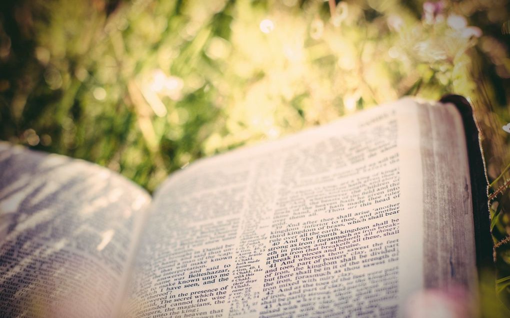 HHK bezint zich op begrijpelijker vertaling Bijbel