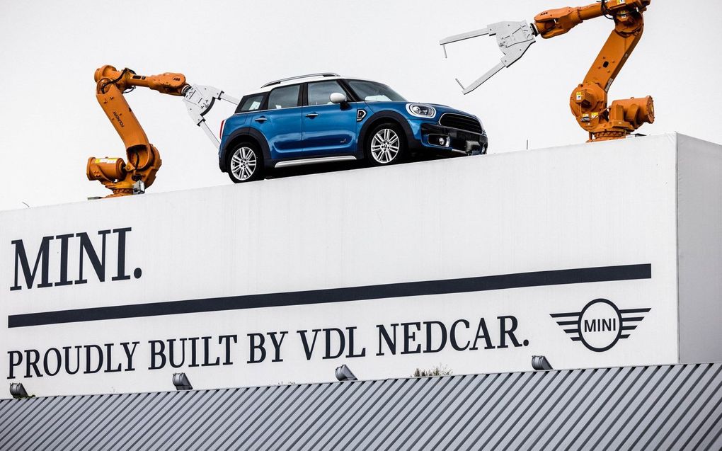 Bonden en VDL eens over sociaal plan