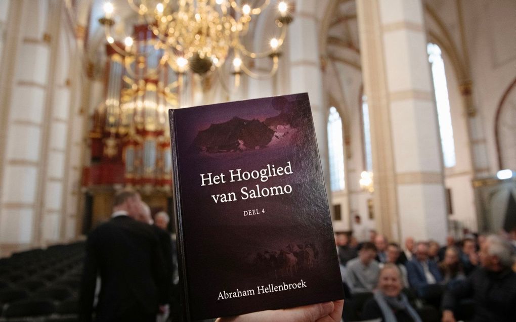 Heruitgave ”Hooglied” Hellenbroek gepresenteerd: „Er kan er maar Één ...