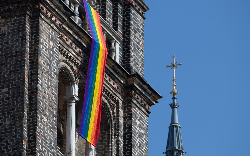 Kritiek op homozegening in RKK neemt toe Kritiek op homozegening in RKK neemt toe
