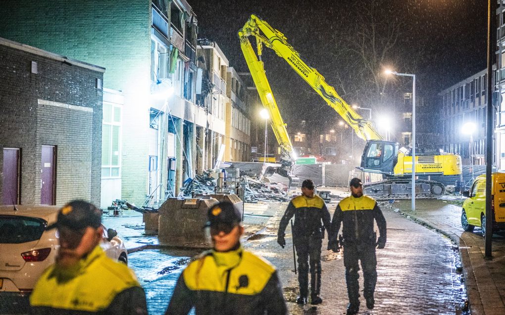 ME ingezet bij plek explosie Rotterdam om grimmige sfeer