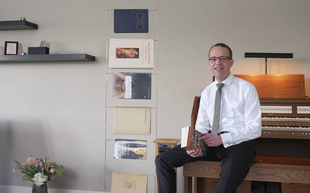 Ds. J. Kommerie gebruikt proza op de preekstoel