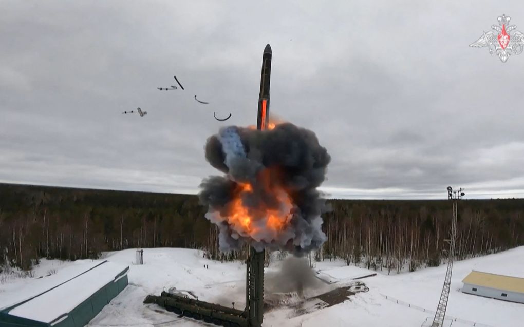 Wat voor nieuwe raket schiet Rusland nu weer af op Oekraïne?