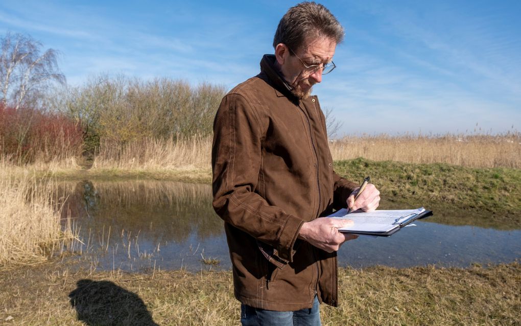 Wijnand Lammers beheert natuurgebiedje bij Tholen: De vrucht van het ...