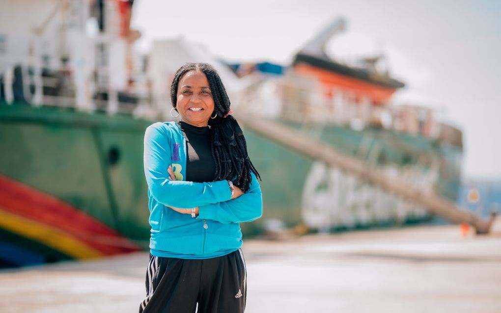 Jackie Bernabela klaagt de Nederlandse Staat aan vanwege klimaatbeleid ...