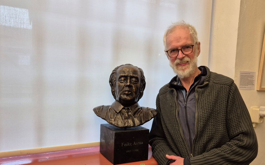Marius van Dokkum maakt buste organist Feike Asma voor Orgelmuseum Elburg