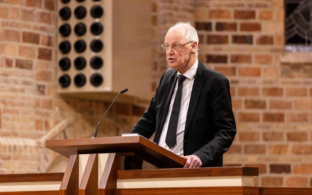 Dr. Kater tijdens doopsymposium: Wim, wat heb jij toch tegen dat nieuwe ...