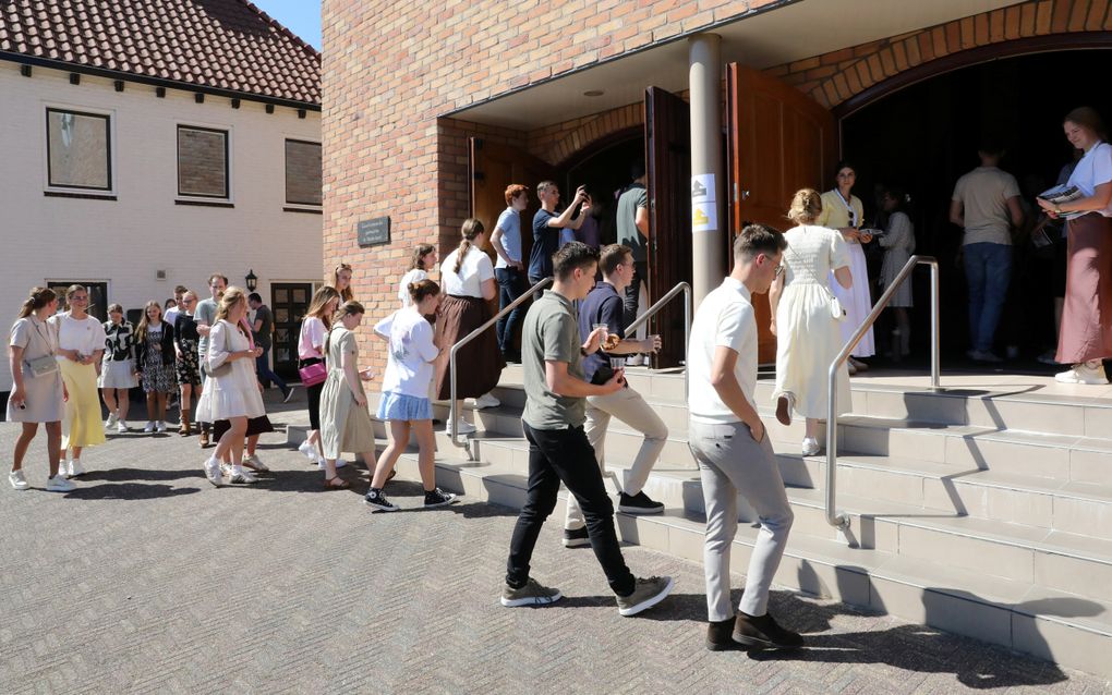 Jongerenevent Gereformeerde Gemeenten in Nederland: „Zoek je iemand in ...