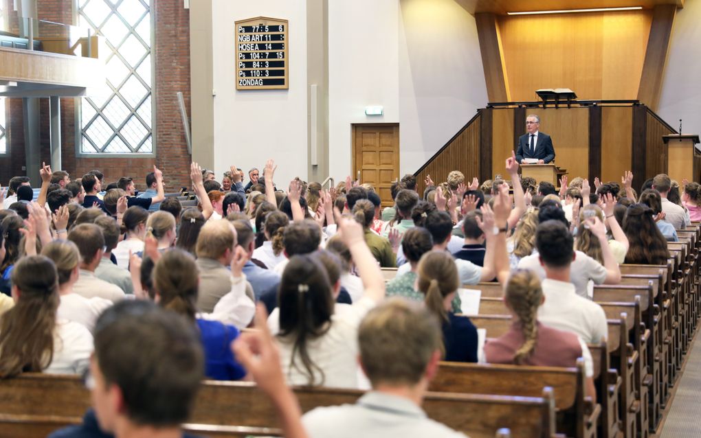 Jongerenevent Gereformeerde Gemeenten in Nederland: „Zoek je iemand in ...