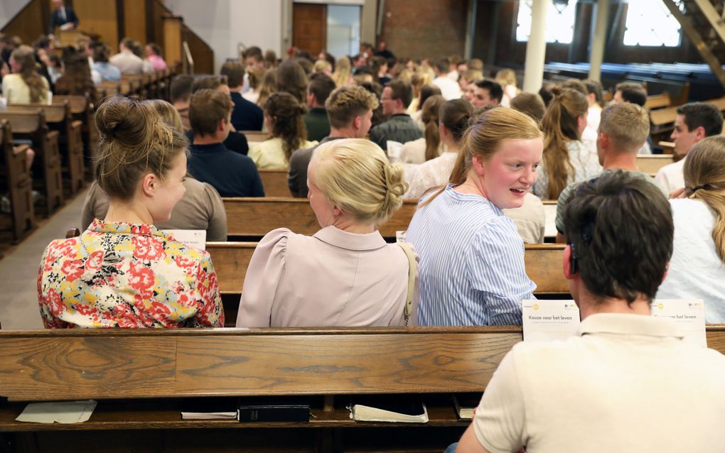Jongerenevent Gereformeerde Gemeenten in Nederland: „Zoek je iemand in ...