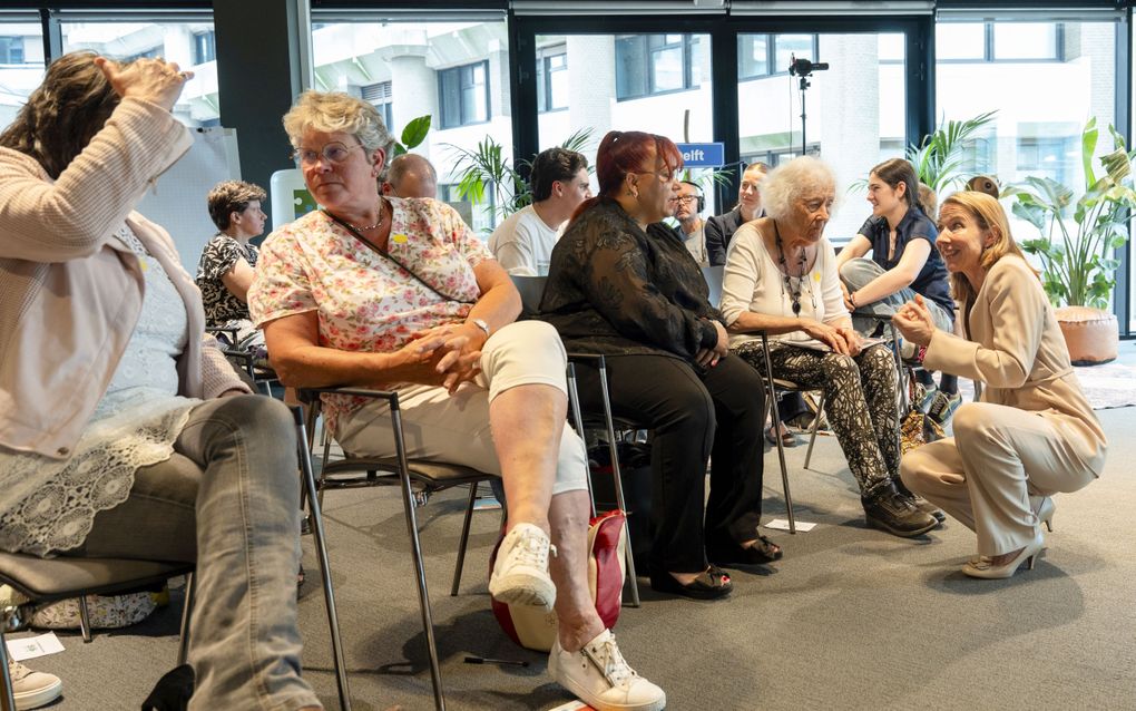„Een mooi begin”: hoe 175 gelote burgers het klimaatbeleid bijsturen