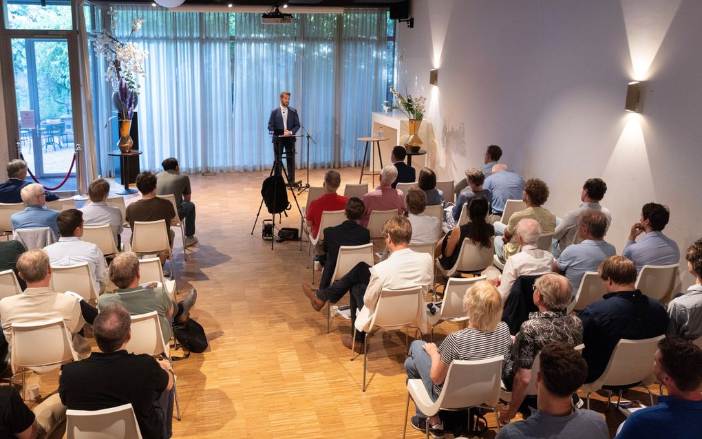 SGP’er André Flach: De Nederlandse samenleving is verweesd