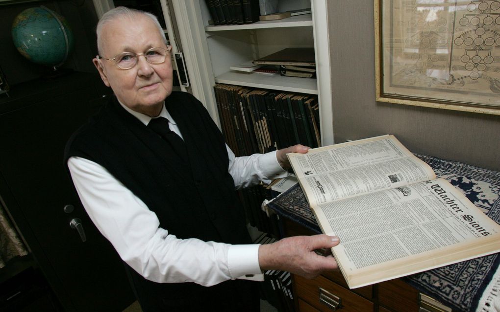 In memoriam: Ds. F. Mallan 1925-2010