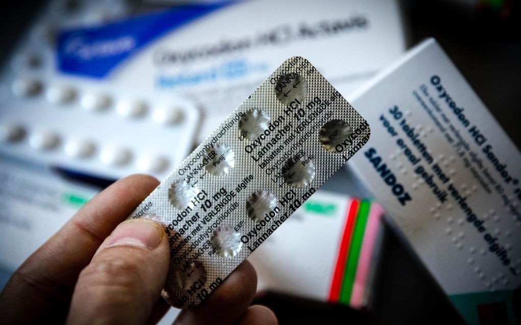 Krachtige pijnstiller lijkt erg schadelijk voor demente oudere