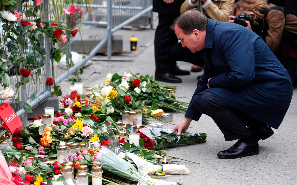 Premier Zweden herdenkt slachtoffers