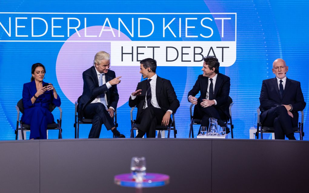Laatste discussie over leiderschap: „Ik ben dit spuug- en spuugzat!”