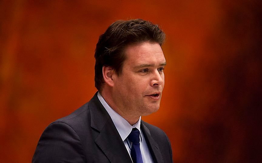 Weekers zit in hoek waar de klappen vallen