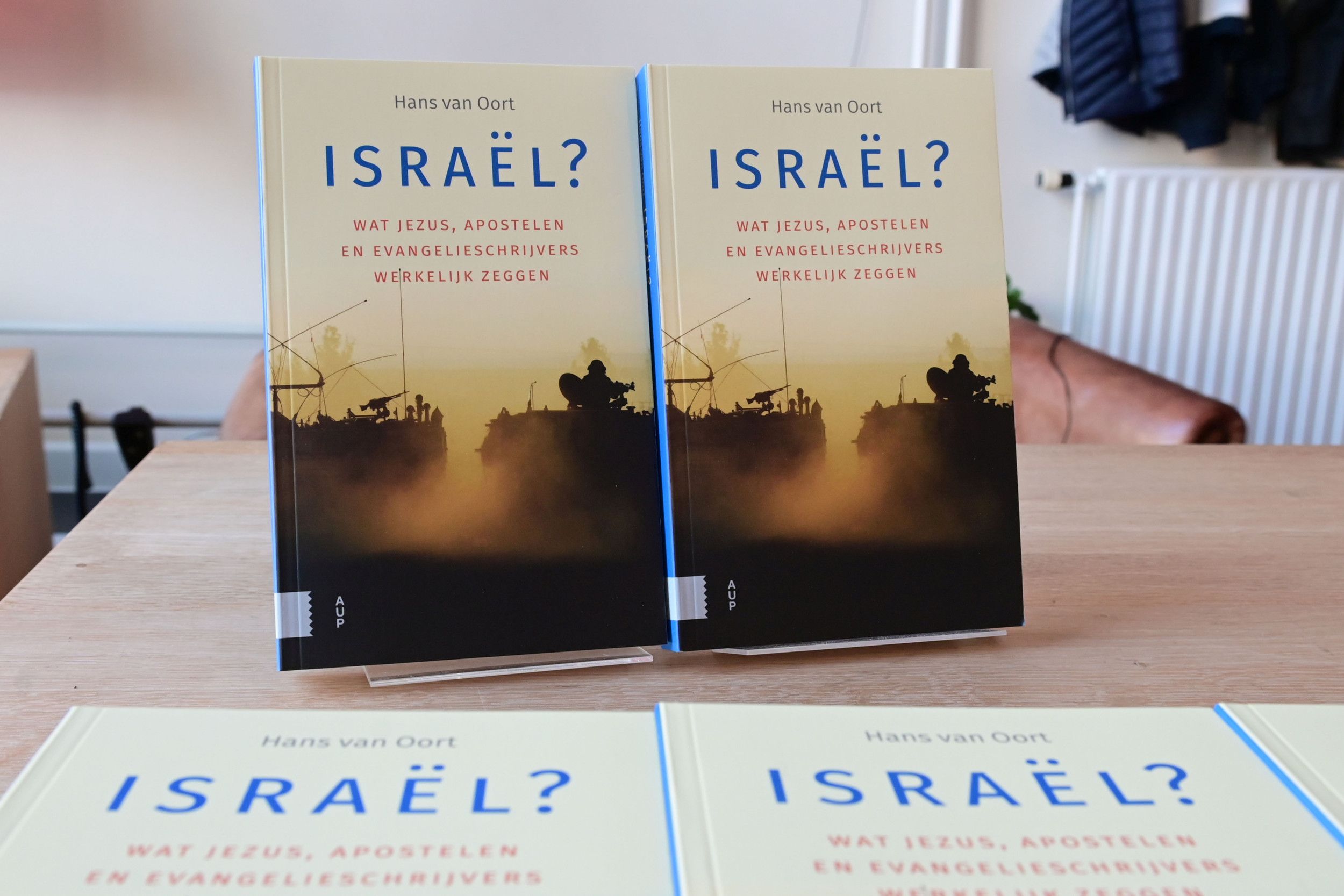 Boek van prof. Hans van Oort gepresenteerd: „Hoe is het mogelijk dat ...
