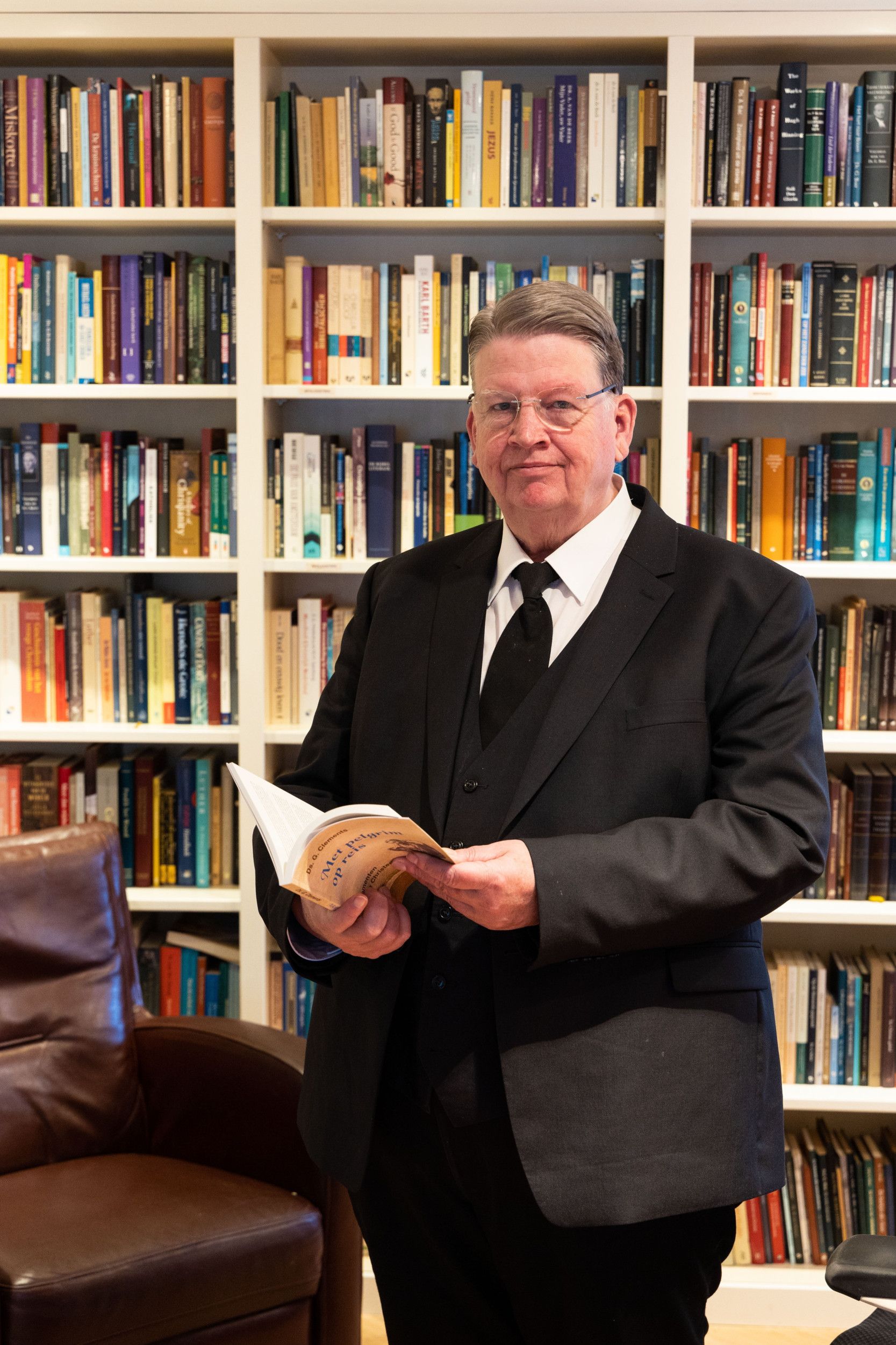 Ds. Clements doet intrede in gg Benthuizen