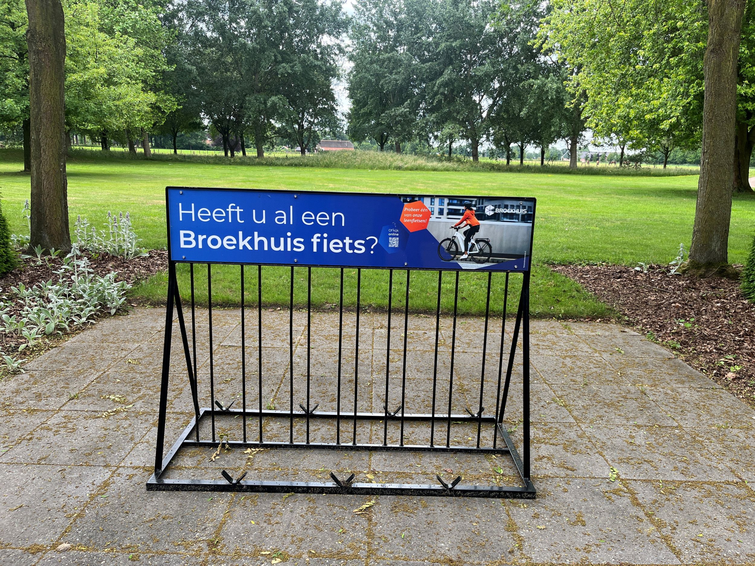 Waarom autospecialist Broekhuis fietsenwinkels overneemt