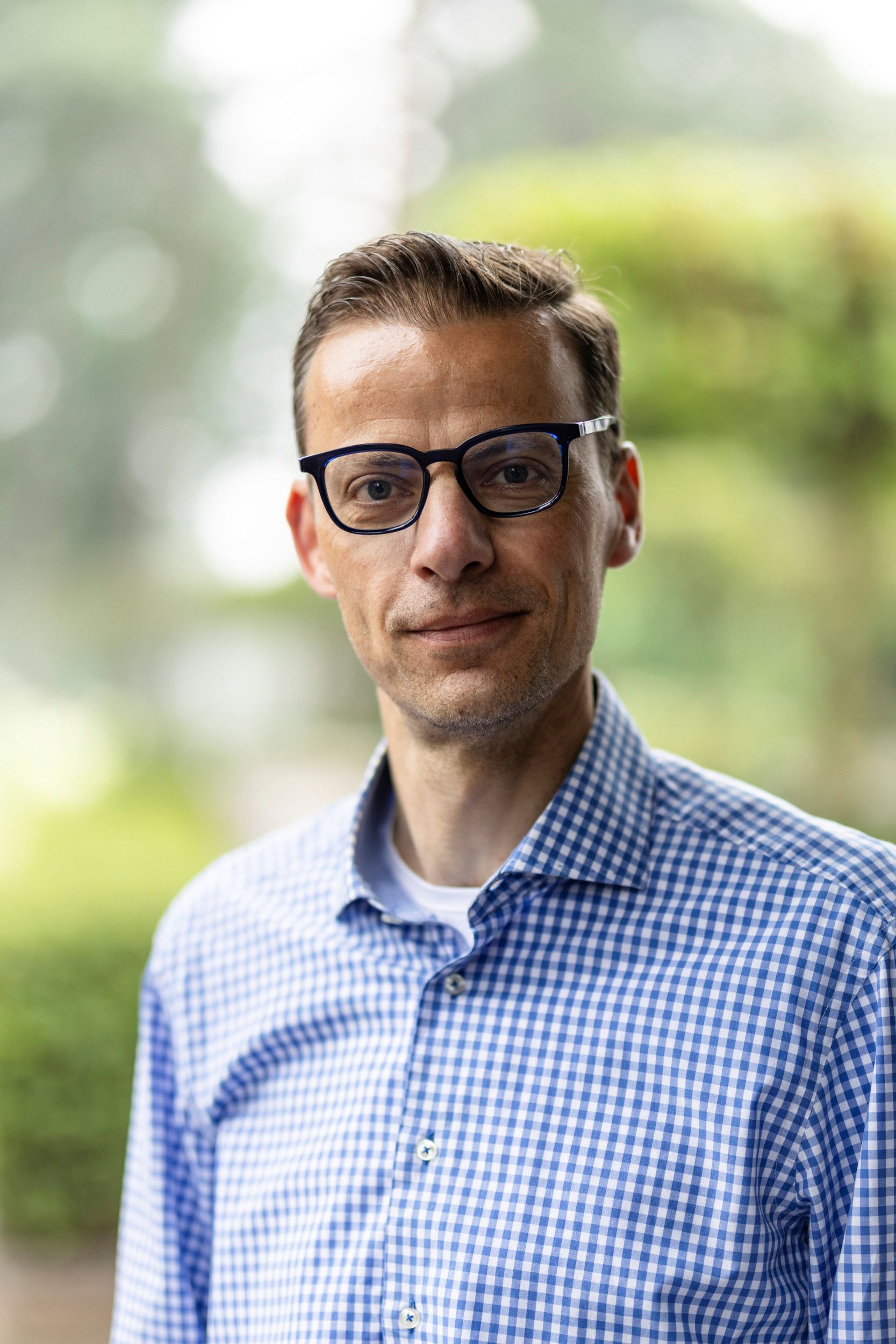 Zendeling Leendert Wolters keerde terug uit Praag; „We dreigen contact ...
