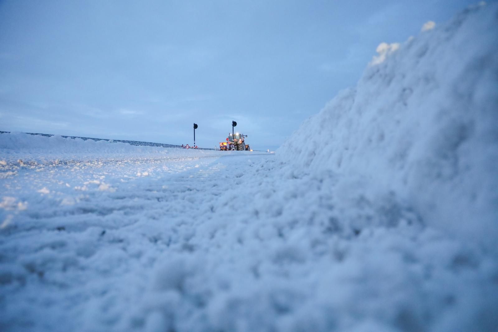 Aantal wegen nog dicht om winterweer • Code oranje voorbij